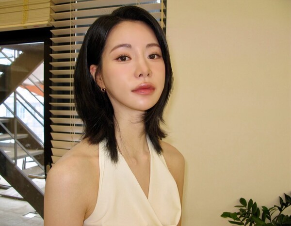 “화이트 홀터넥+단발 변신” 임지연, 고혹美 물씬